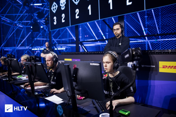 Team Spirit встретится с Vitality в финале IEM Katowice 2025